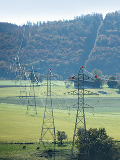 Solar installations for private individuals and companies - BKW